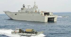 El despliegue operativo en Kuwait del buque de asalto anfibio Juan ...